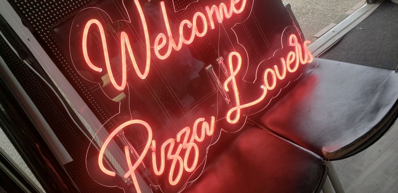 Neon LED Signs bring more illumination for advertisement